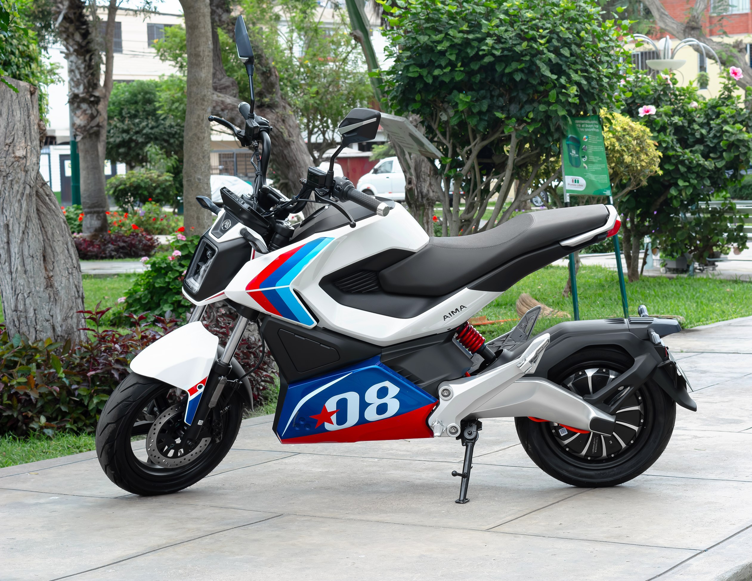 09: DREAMAKER (agotado) - AIMA Peru - Motos Electricas Peru